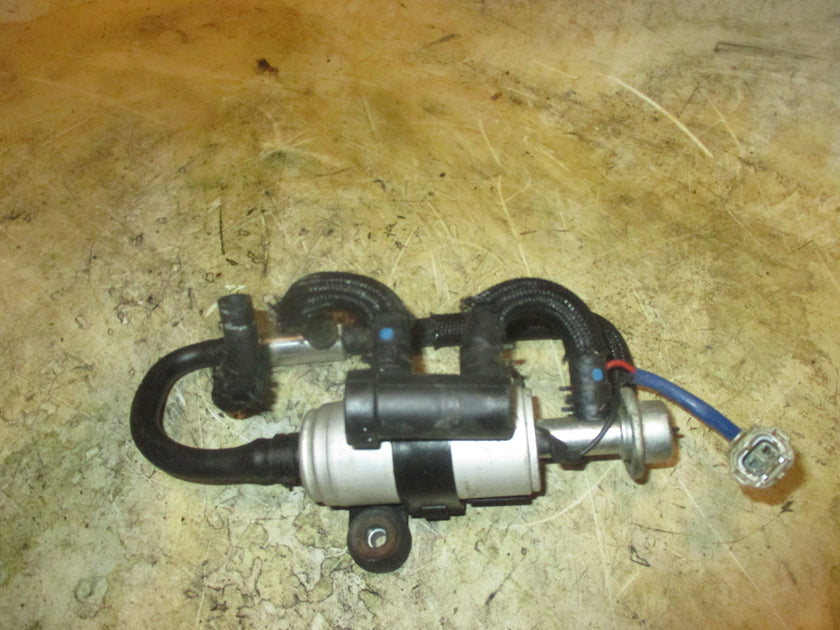 Suzuki DF300AP 300hp 4 stroke outboard Low pressure electric fuel pump ...