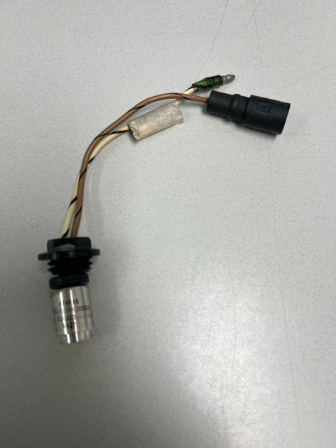 Johnson 200hp GT 2 stroke outboard temp sensor (514395) | Strouds Marine