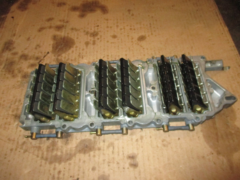 Yamaha 150hp Vmax HPDI outboard intake manifold and reeds (68H-13610-0 ...