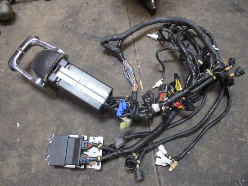 Yamaha outboard triple engine DEC control set (NJ0745-00) | Strouds Marine