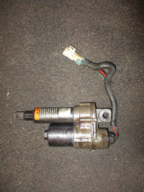 Mercury Verado 300hp outboard shift actuator (8M0041868) | Strouds Marine