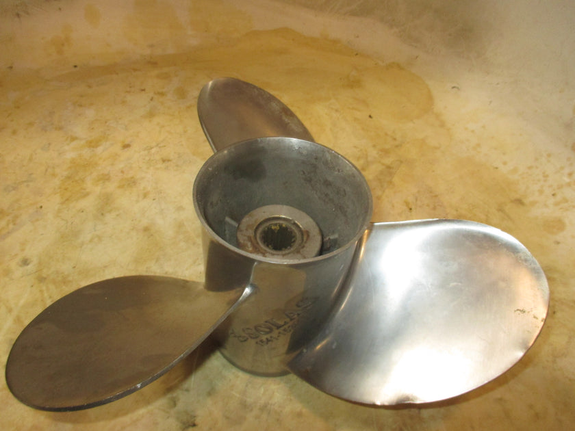 Honda BF115D 115hp 4 stroke outboard Solas stainless steel propellor ...