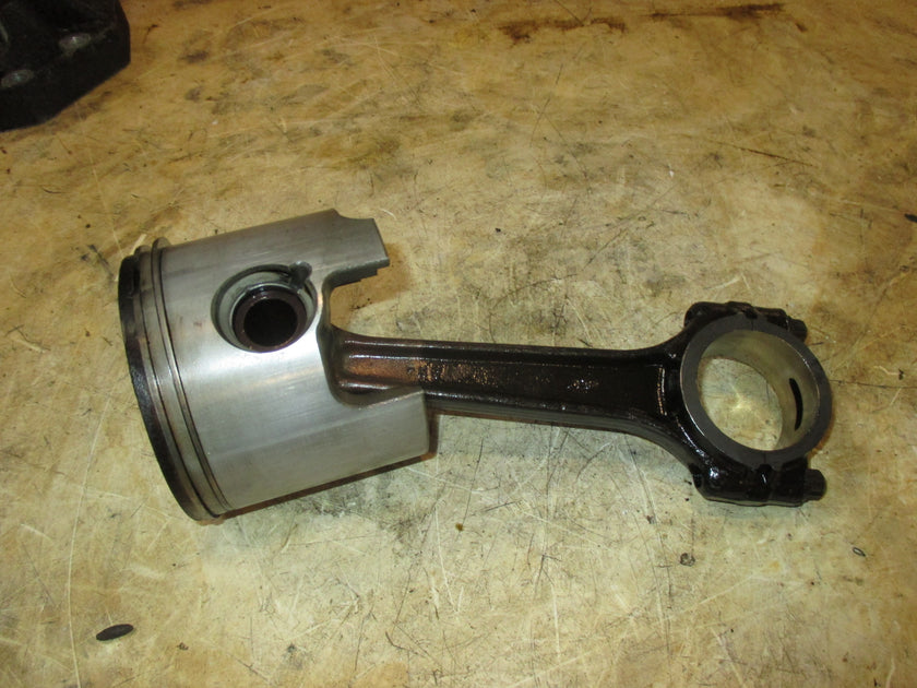 Mercury Optimax 225hp outboard port piston and rod | Strouds Marine