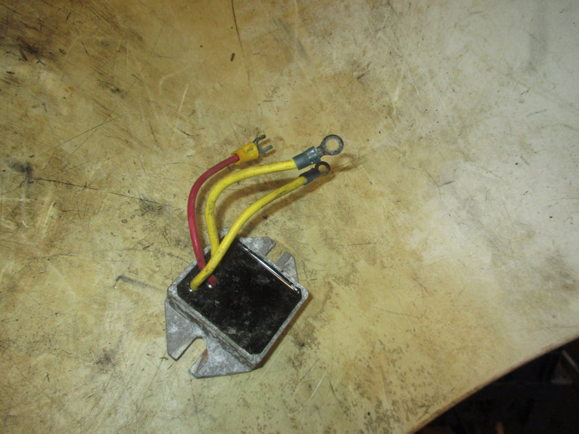 Johnson 40hp 2 stroke outboard rectifier regulator (585001) | Strouds ...
