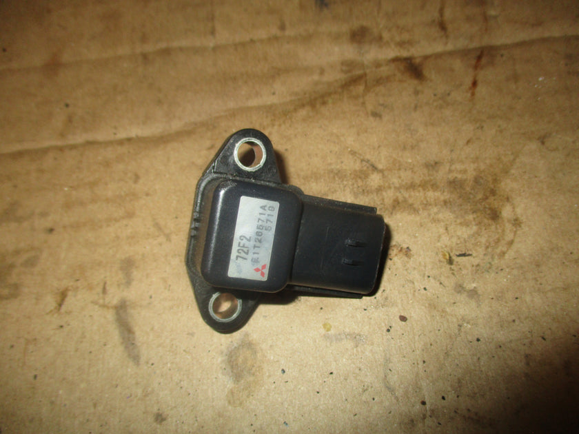 Suzuki DF250 4 stroke outboard Map Sensor 18590-68H00 | Strouds Marine