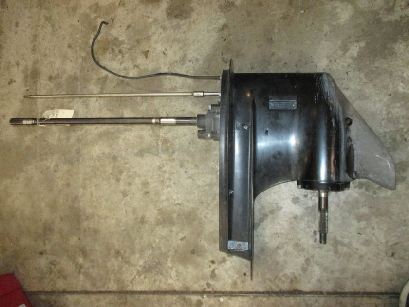 Suzuki DF140 140hp 4 stroke outboard 25 inch lower unit | Strouds Marine