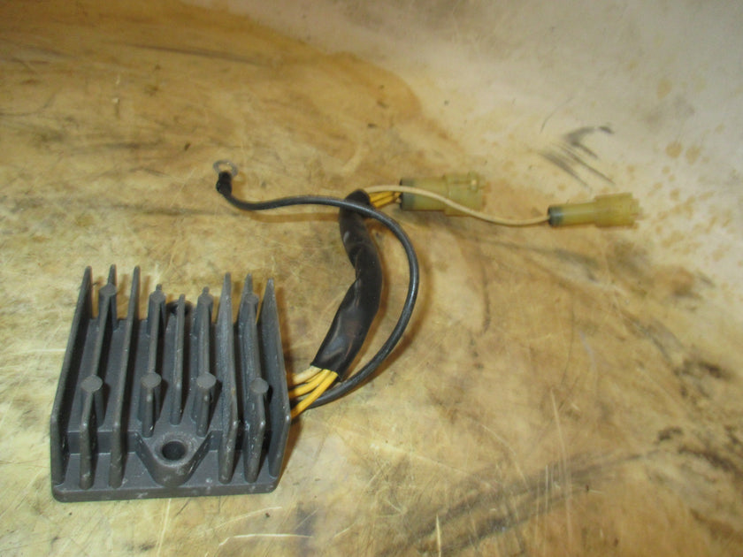 Suzuki DF70 70hp outboard rectifier regulator (32800-92E20) | Strouds ...