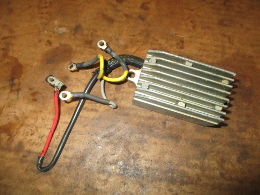 Johnson 50hp 2 stroke outboard rectifier regulator (585001) | Strouds ...