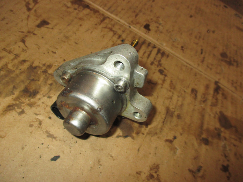 Mercury optimax 225hp 2 stroke outboard oil pump (857149) | Strouds Marine
