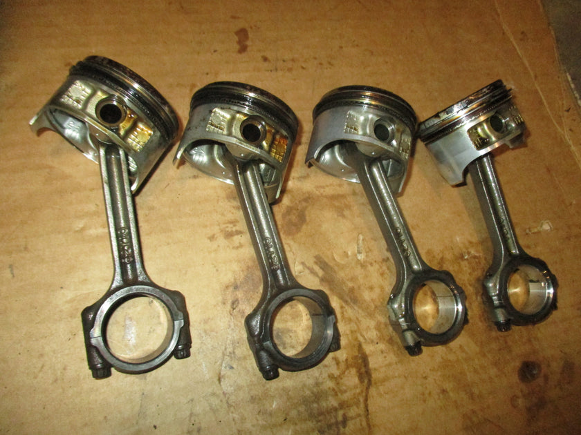 Yamaha 70hp 4 stroke outboard piston and rod set | Strouds Marine