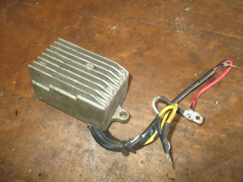 Johnson 40hp 2 stroke outboard rectifier regulator (585001) | Strouds ...