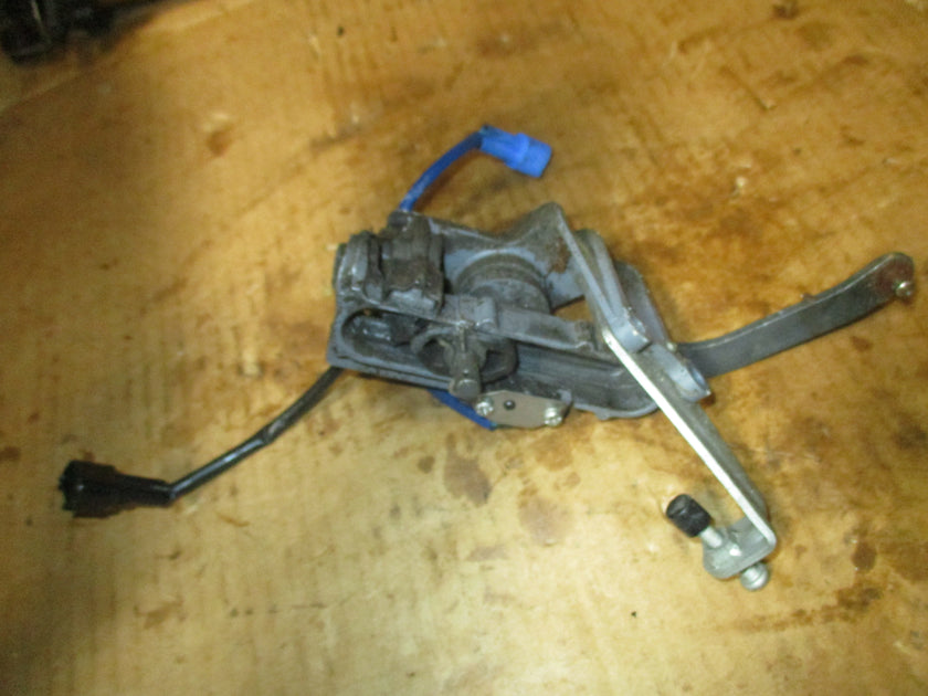 Yamaha HPDI 250hp 2 stroke outboard Neutral switch and bracket 60V-825 ...