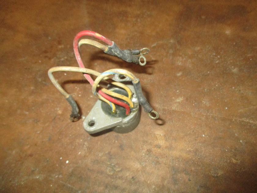 Johnson 25hp Seahorse 2 stroke outboard rectifier regulator (581778 ...
