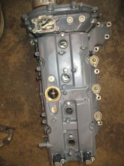 Suzuki DF175 outboard cylinder head (11101-96J01) | Strouds Marine