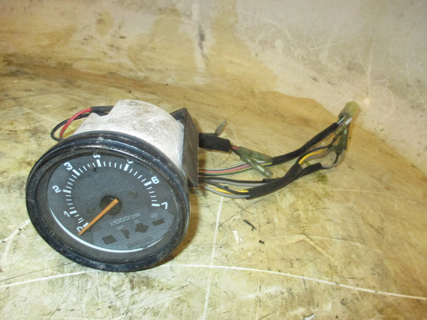 Suzuki 4 stroke outboard Tachometer w/ Monitor Gauge | Strouds Marine