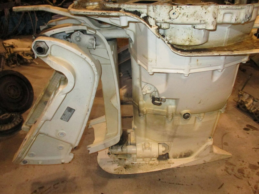 Johnson Suzuki DF225 225hp outboard 25" midsection | Strouds Marine