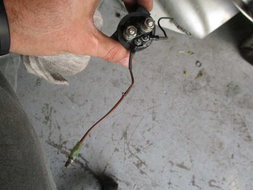 1992 Yamaha 40ELRQ outboard Starter relay | Strouds Marine