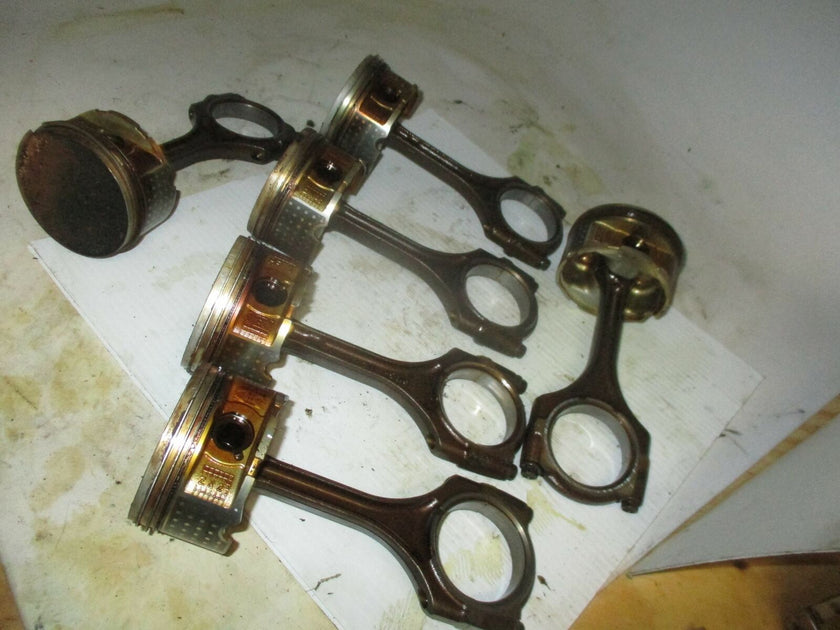 Honda V6 4 stroke outboard piston and rod set zx2 | Strouds Marine
