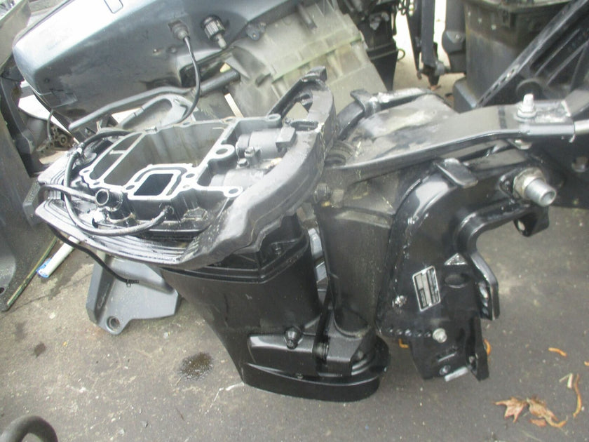 Suzuki DF50 50hp outboard 20" midsection | Strouds Marine