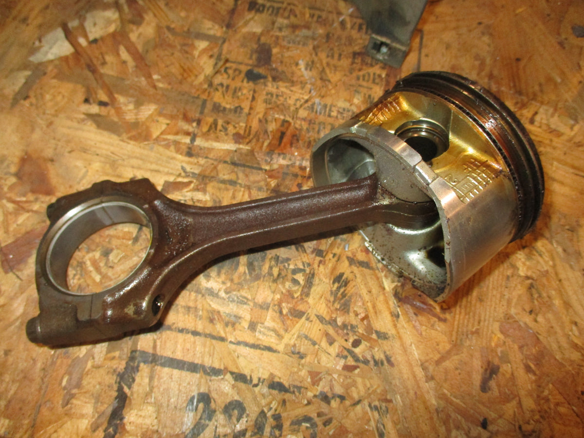 Honda BF115 115hp outboard piston and rod | Strouds Marine