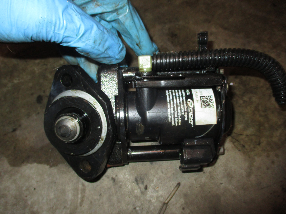 Evinrude Ficht 200hp outboard fuel injector (5004285) | Strouds Marine