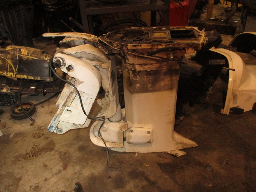 Evinrude Ficht 200hp outboard 25" midsection | Strouds Marine