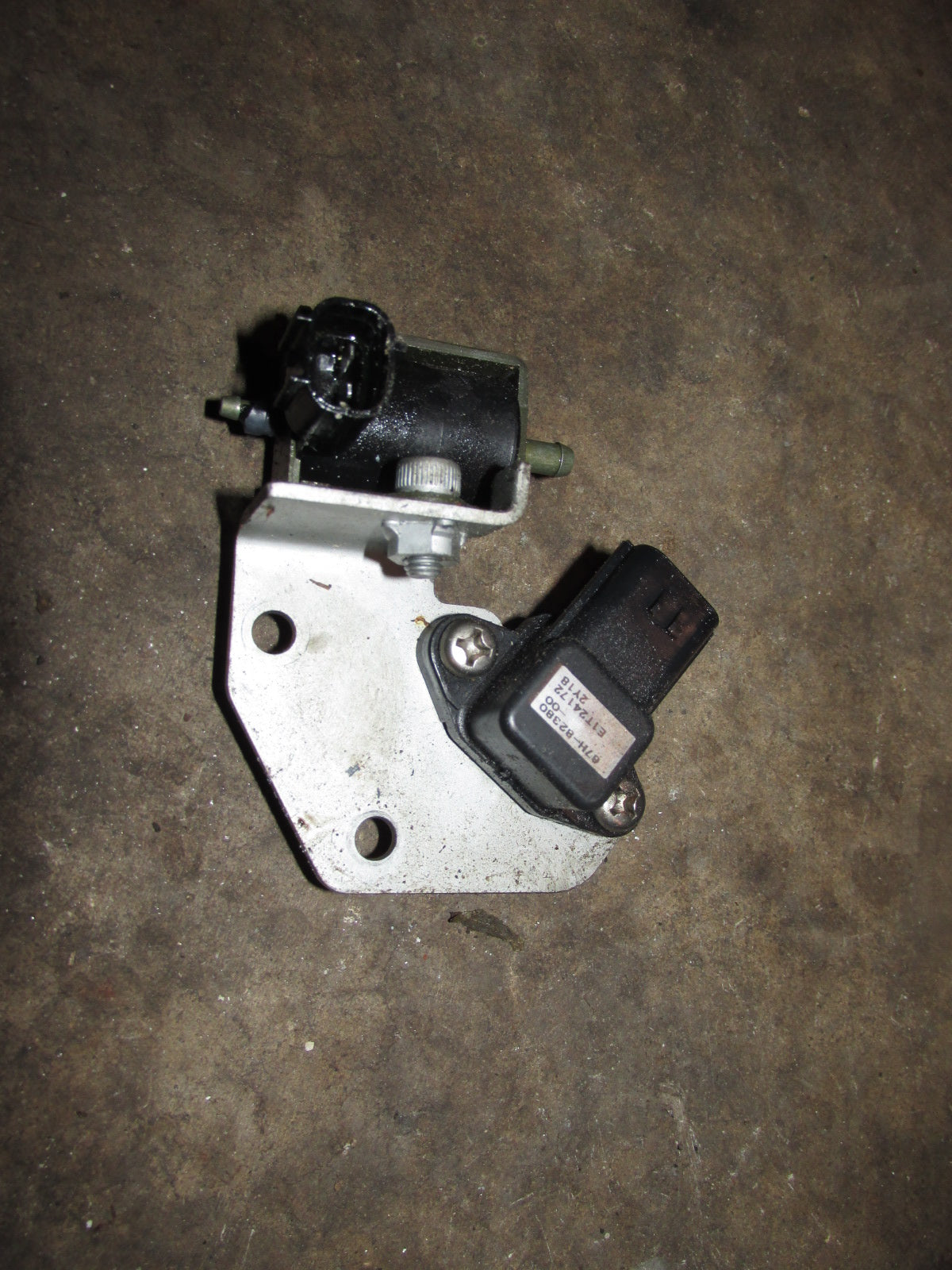 Yamaha HPDI 200hp 2 stroke outboard map sensor with solenoid valve ...